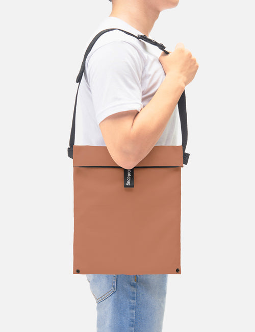 Notabag Crossbody Copper – Recycled and Expandable