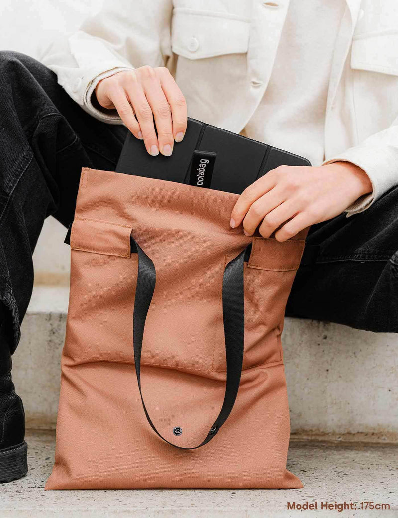 Notabag Crossbody Copper – Recycled and Expandable
